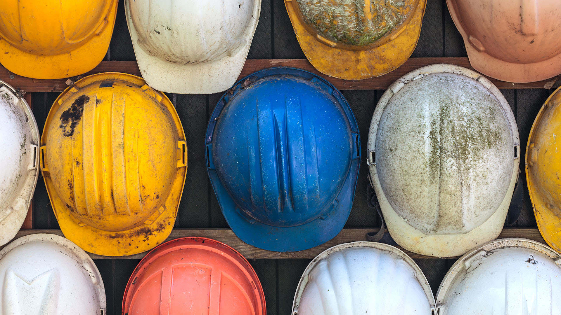 How Long Do Hard Hats Last - Talking Safety